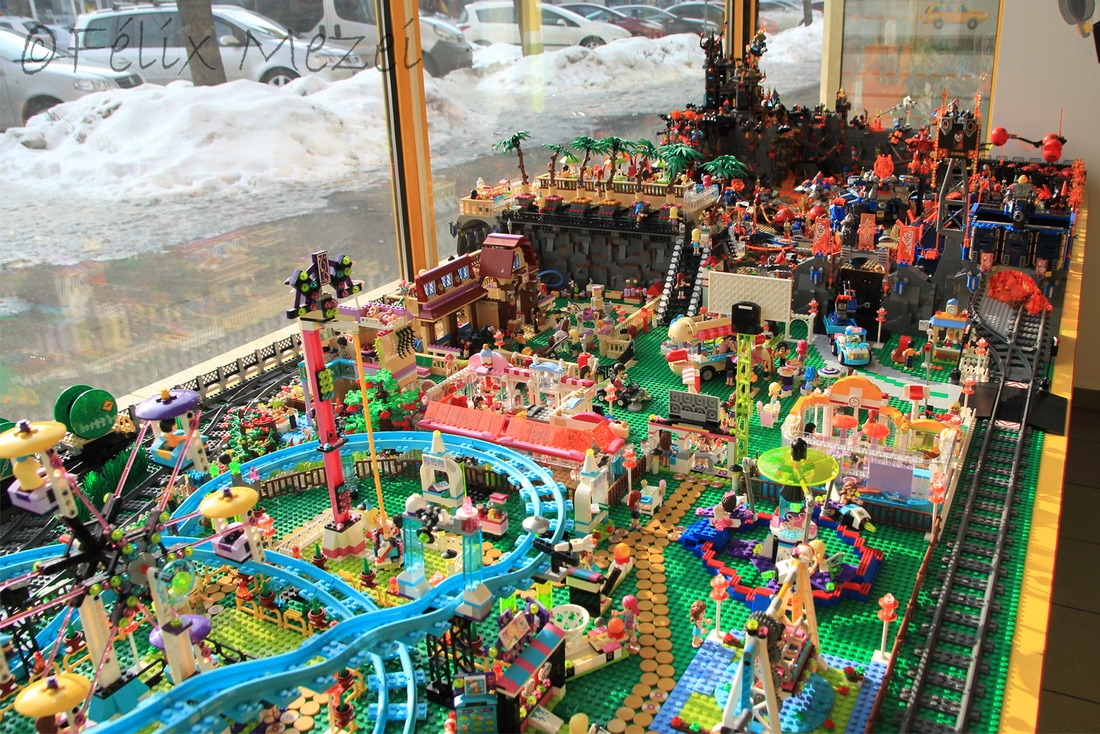 LEGO buildings created by Felix Mezei